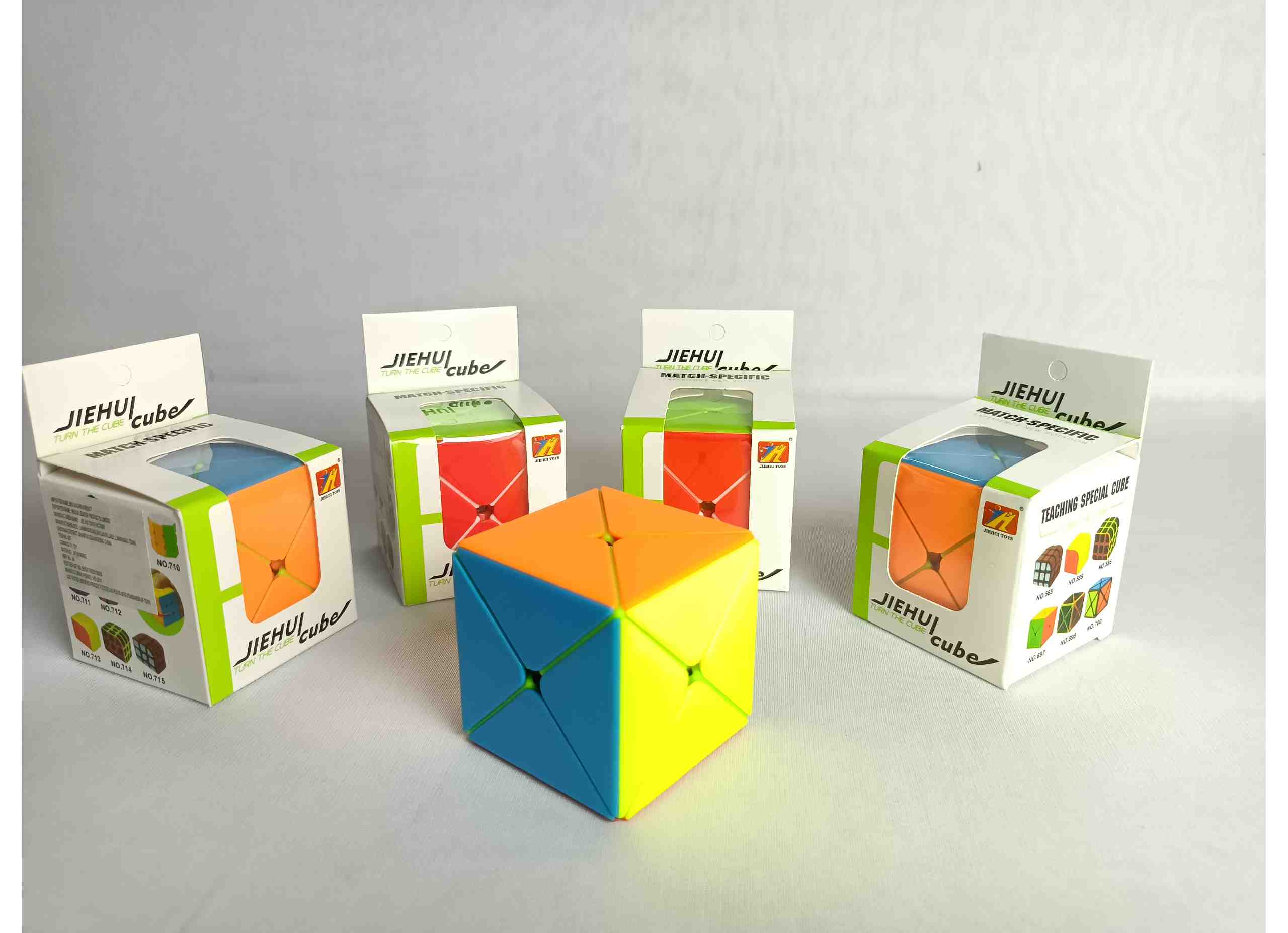 Rubix Cube Design no.1 – Sellet