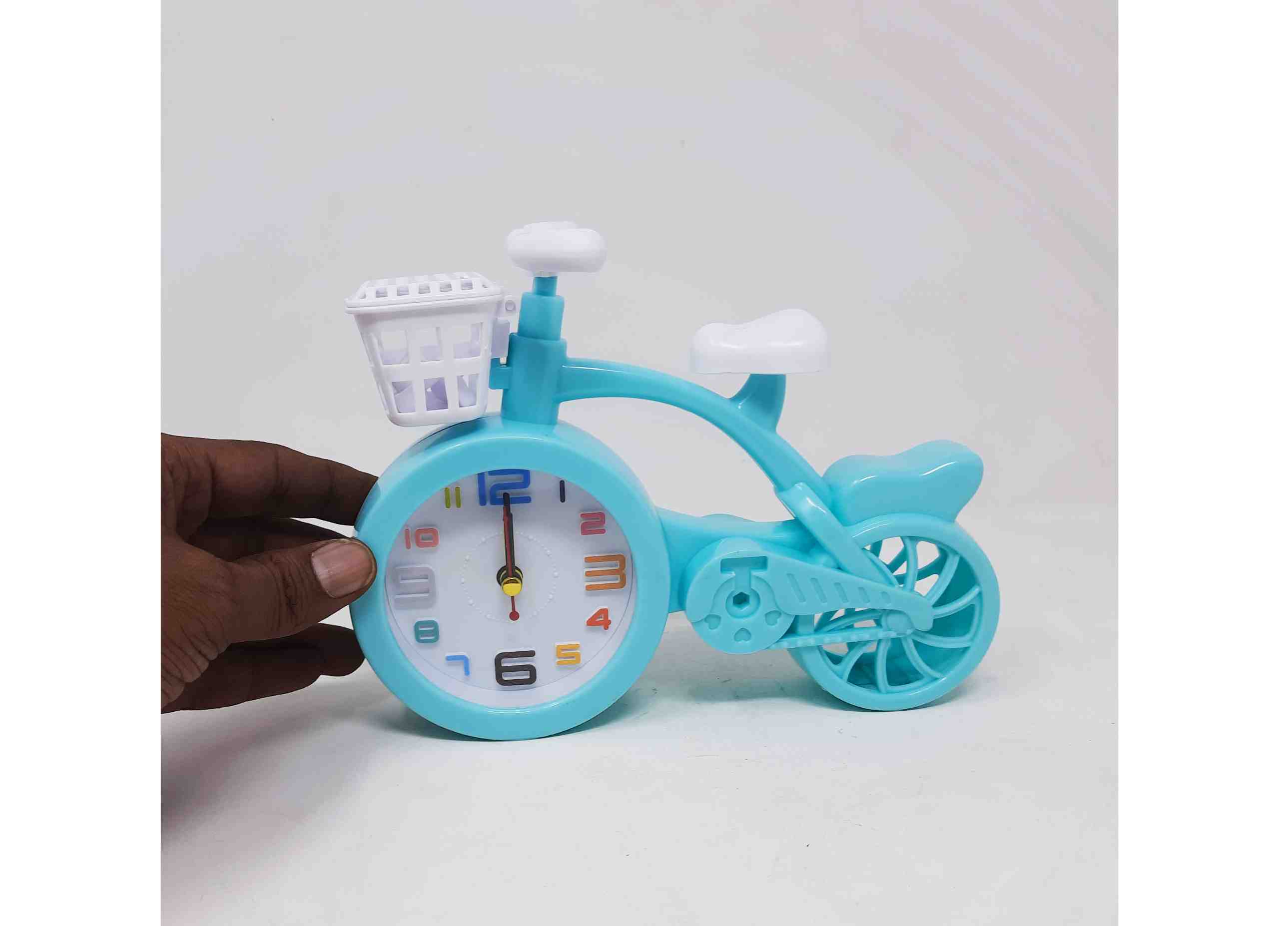 Cycle shape Clock – Sellet